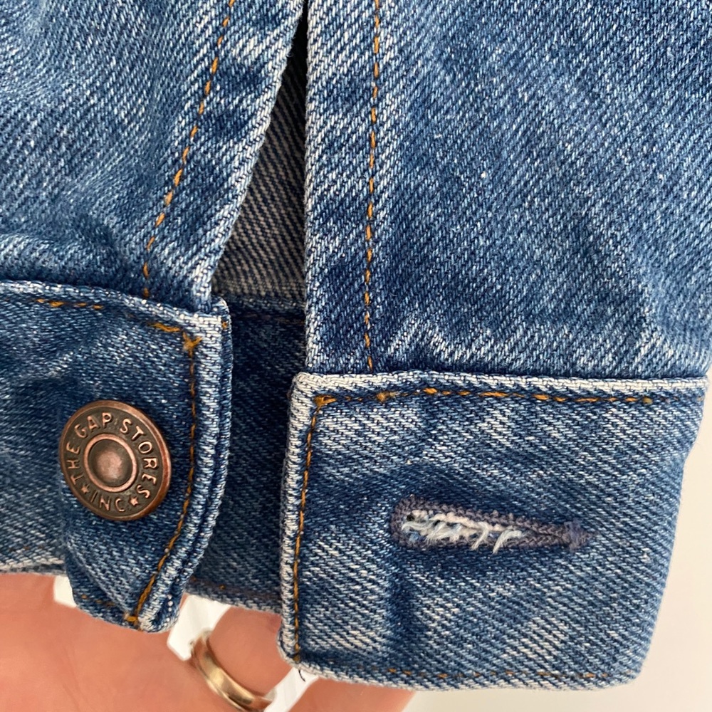 Vintage Gap Denim Jacket 90s Style - Gem